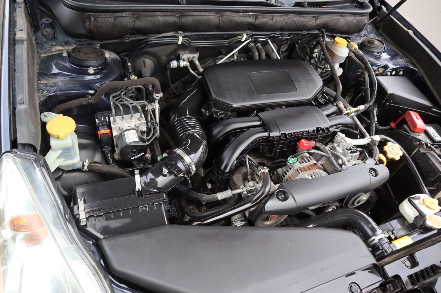 2012 Subaru Outback 2.5i Premium | Victory Motors of Colorado