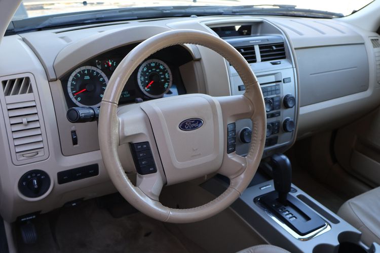 2012 Ford Escape XLT | Victory Motors of Colorado