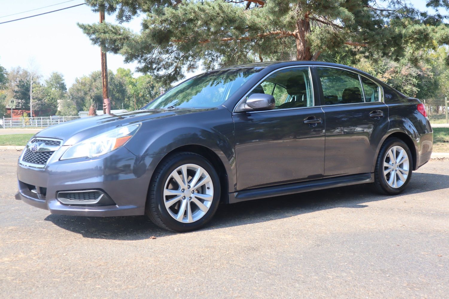 2013 Subaru Legacy 2.5i Premium | Victory Motors of Colorado