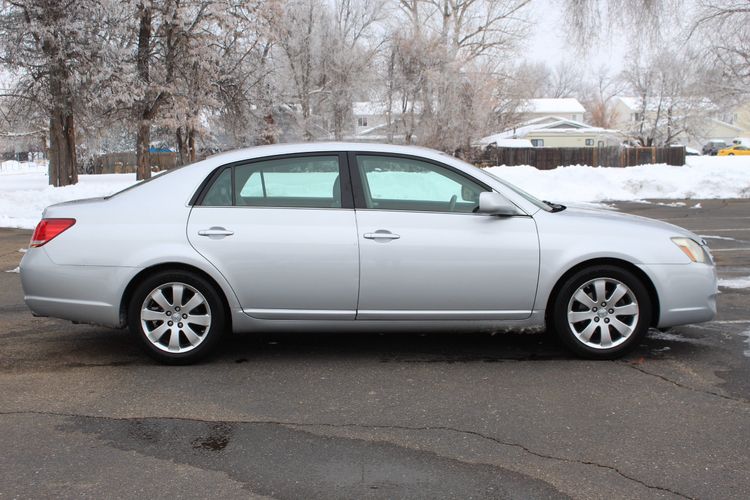 2007 Toyota Avalon XLS | Victory Motors of Colorado