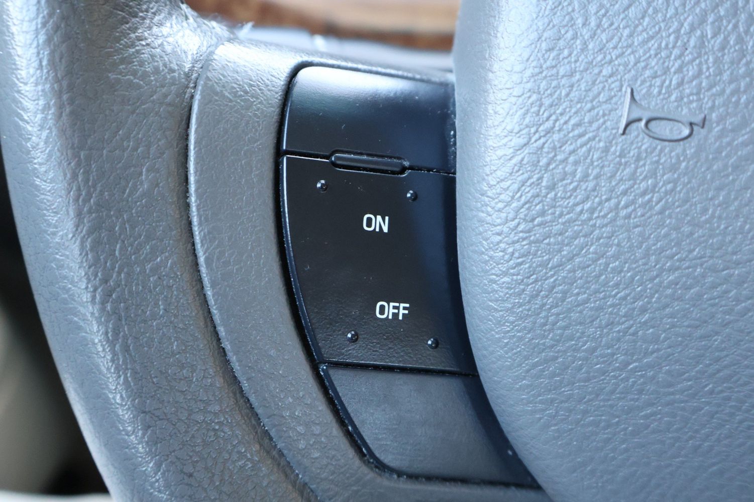 2010 Mercury Grand Marquis LS | Victory Motors of Colorado