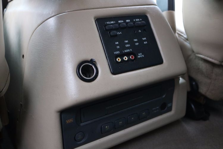 2001 Ford Excursion Limited | Victory Motors of Colorado