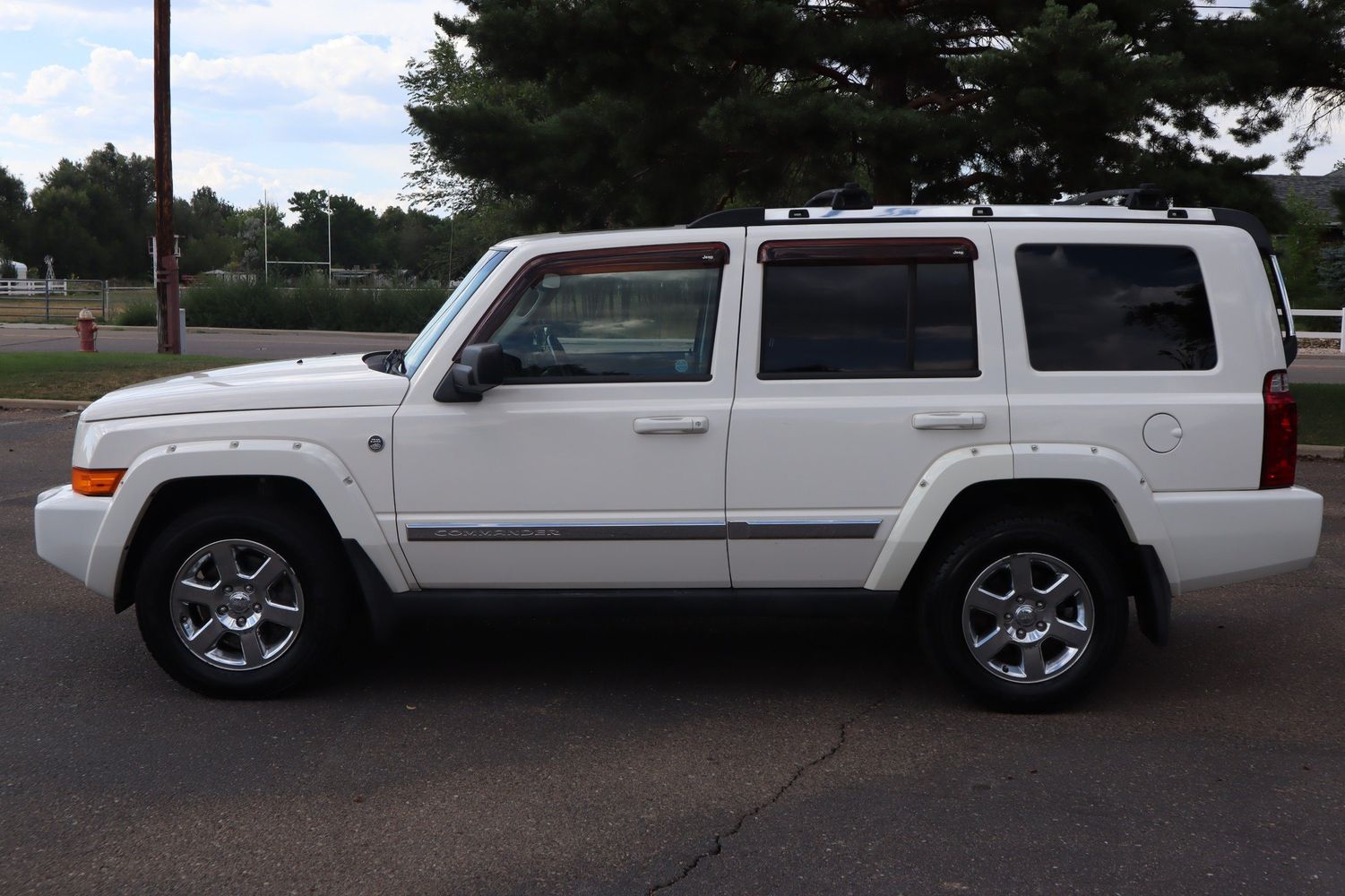 2006 Jeep Commander Limited | Victory Motors of Colorado