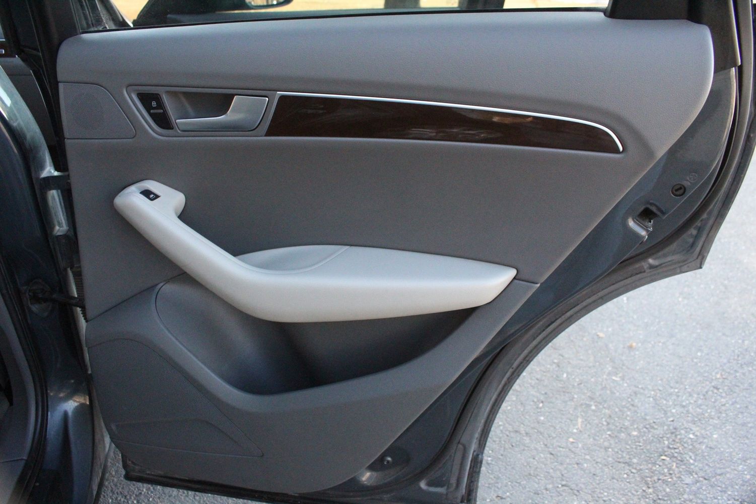 2011 Audi Q5 2.0T quattro Premium | Victory Motors of Colorado