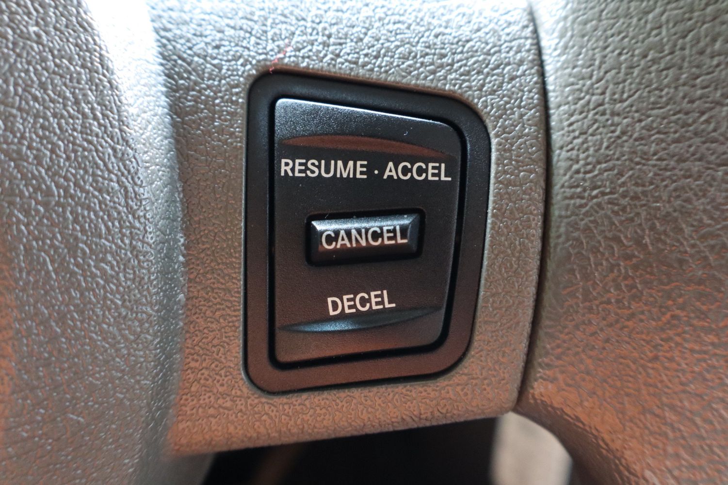 2007 Jeep Commander Sport | Victory Motors of Colorado