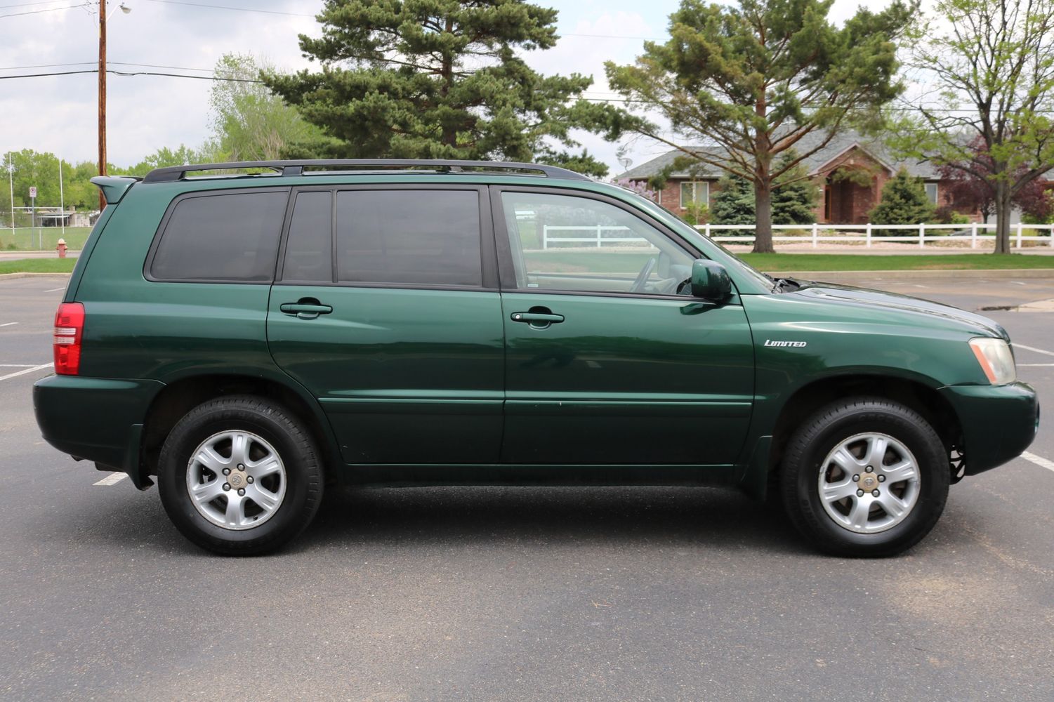 2001 Toyota Highlander 4WD | Victory Motors of Colorado