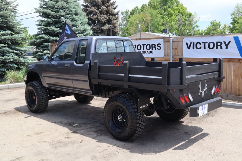 1989 Toyota Hilux Photos