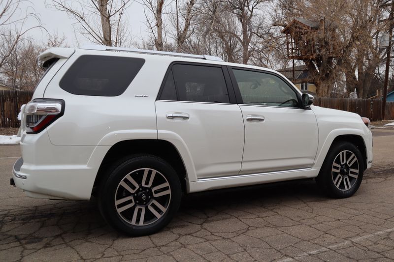 2019 Toyota 4Runner Photos