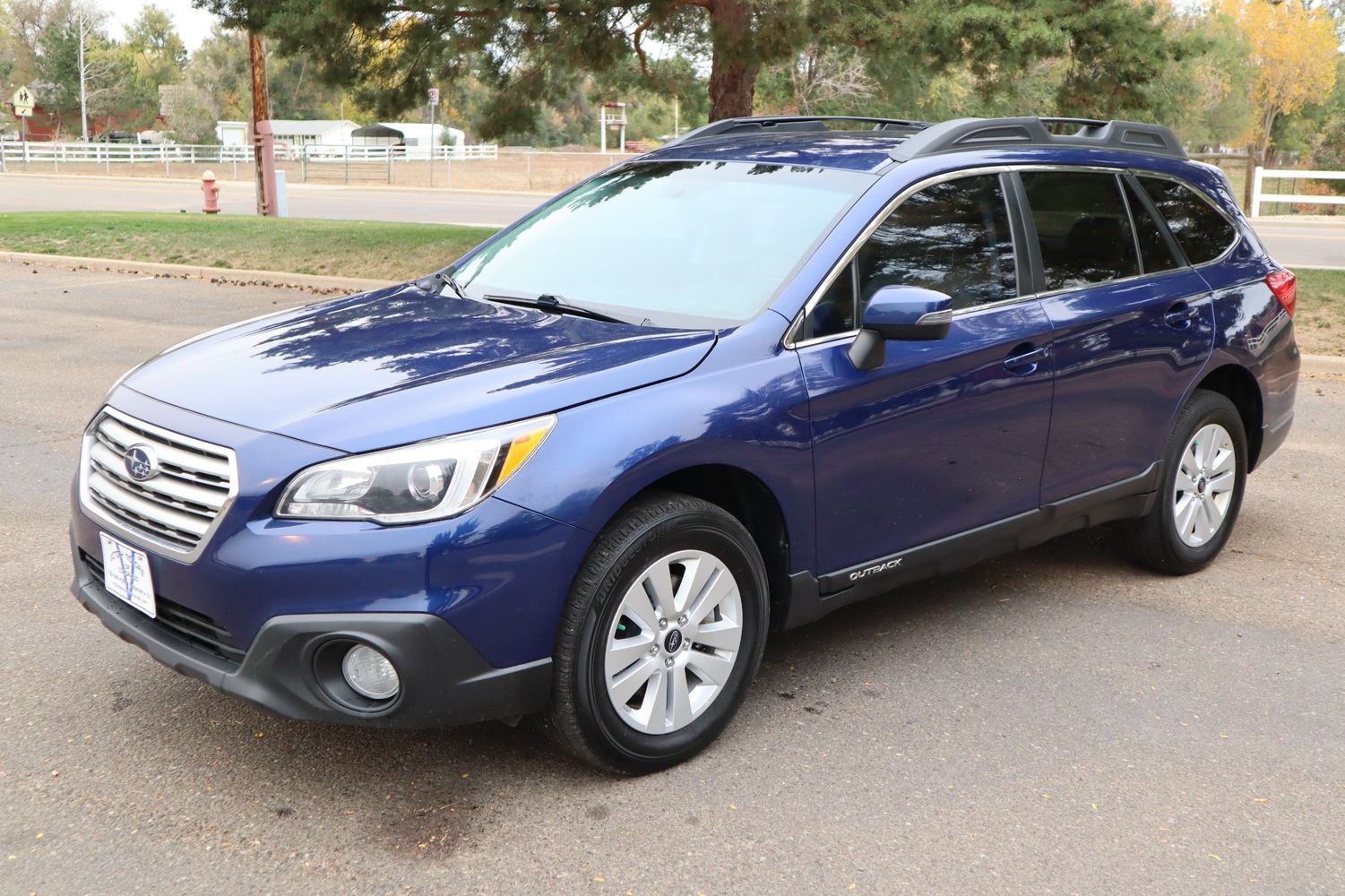 2015 Subaru Outback 2.5i Premium | Victory Motors of Colorado