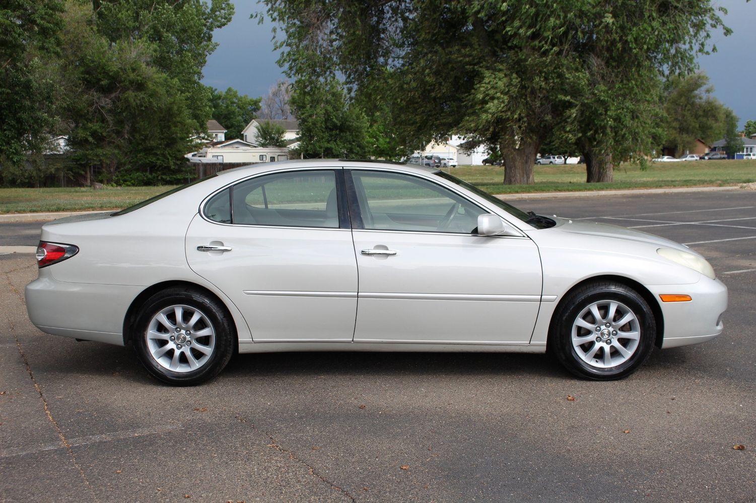 2004 Lexus ES 330 | Victory Motors of Colorado
