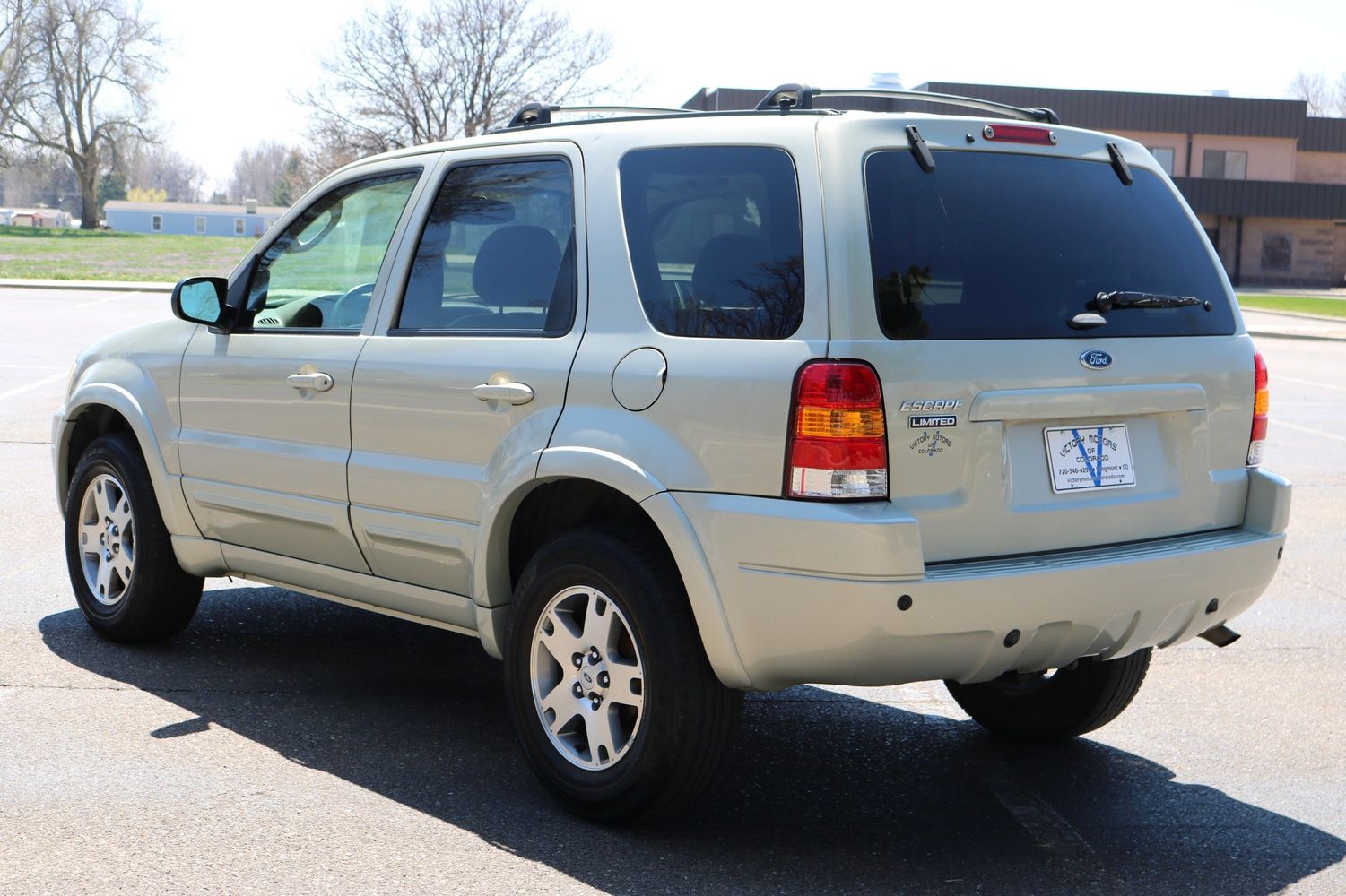 2004 Ford Escape Limited | Victory Motors of Colorado