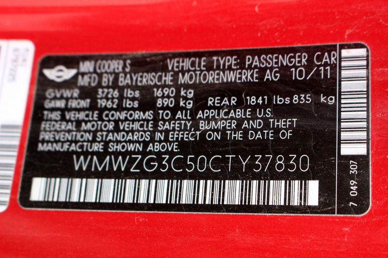 2012 MINI Cooper Clubman Photos