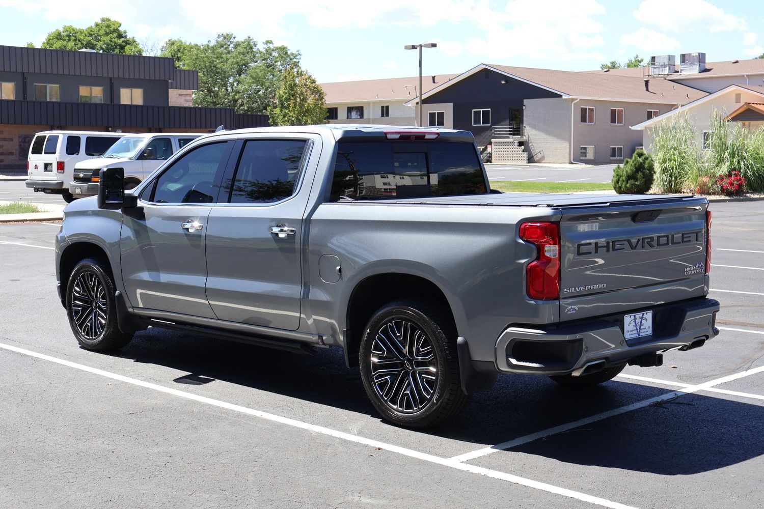 2019 Chevrolet Silverado 1500 High Country | Victory Motors of Colorado