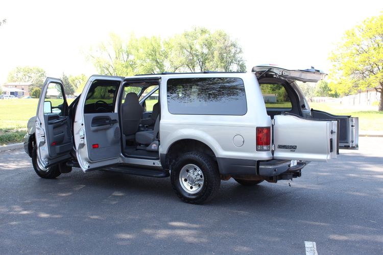 2005 Ford Excursion XLT | Victory Motors of Colorado