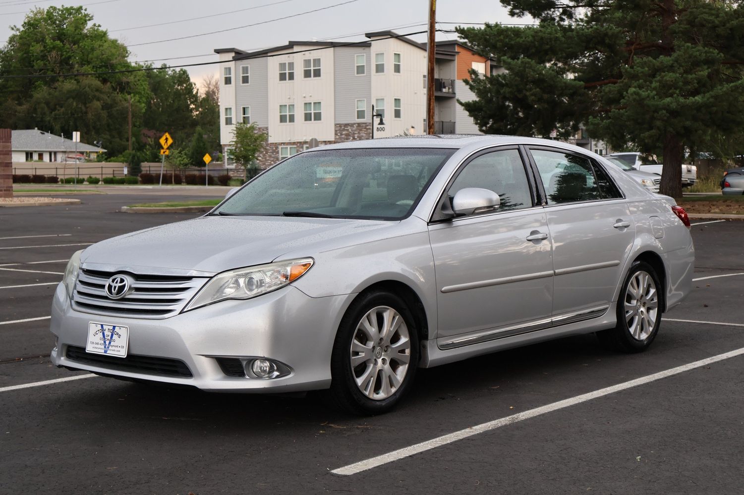 2011 Toyota Avalon Limited | Victory Motors of Colorado