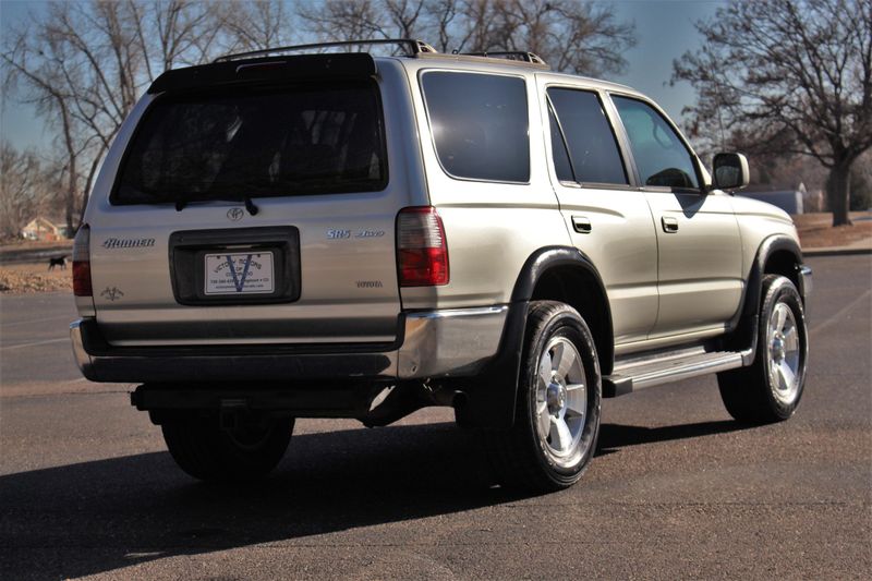 2000 Toyota 4Runner Photos
