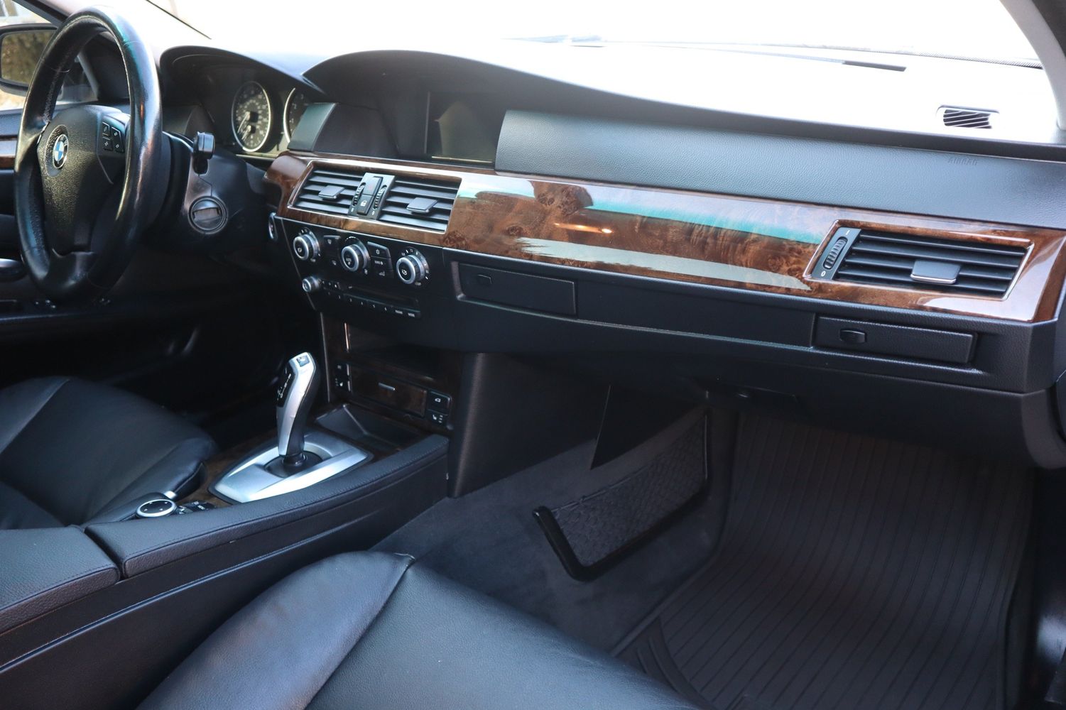 2009 BMW 528I xDrive | Victory Motors of Colorado