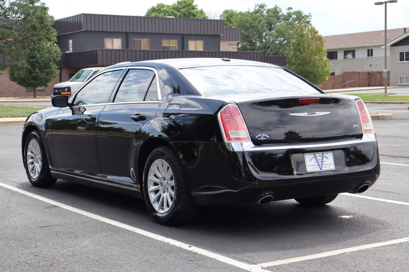 2012 Chrysler 300 Photos