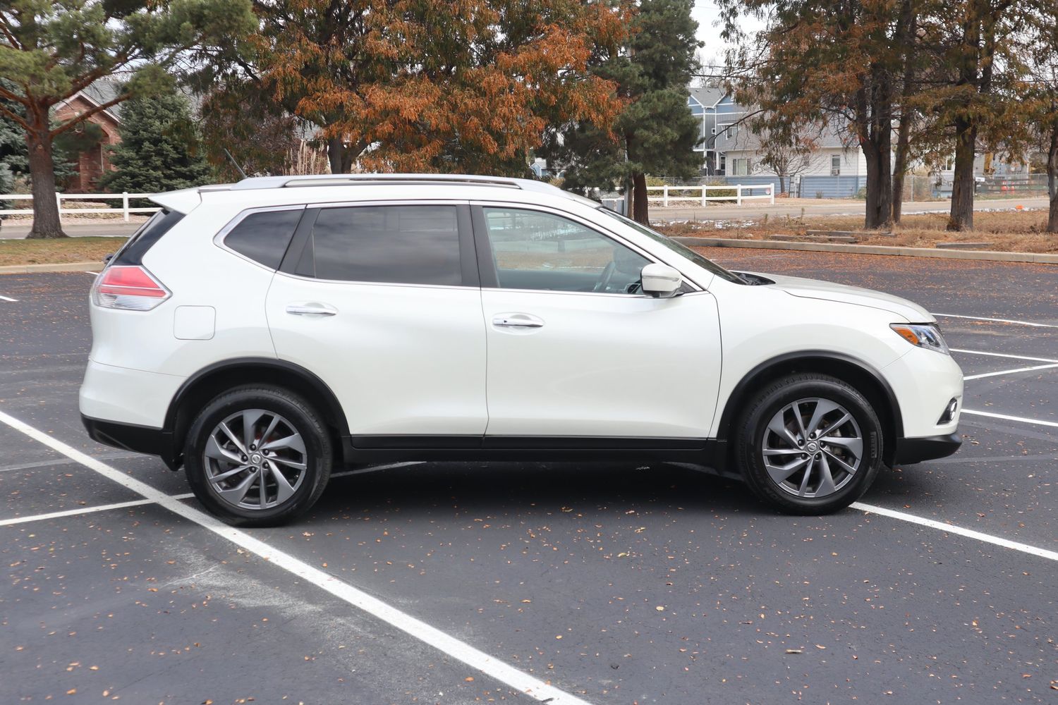 2016 Nissan Rogue SL | Victory Motors of Colorado