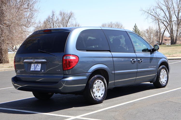 2001 Chrysler Town and Country LX | Victory Motors of Colorado