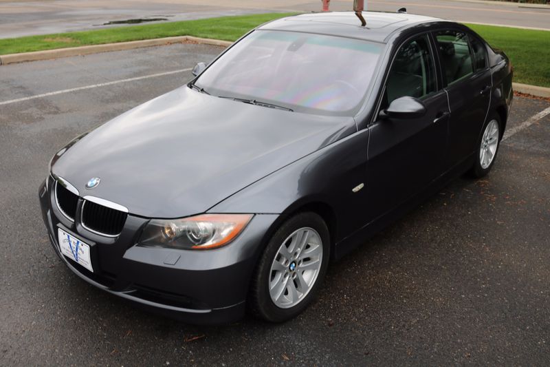 2006 BMW 325xi Photos