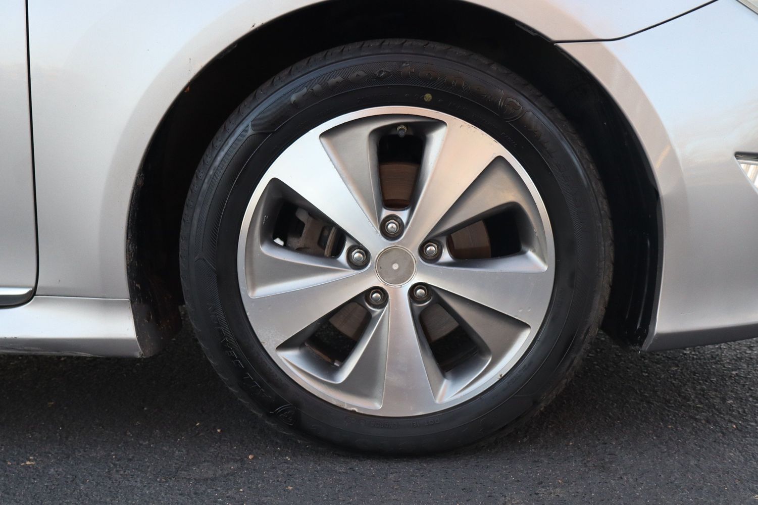 2012 Hyundai SONATA Hybrid Base | Victory Motors of Colorado