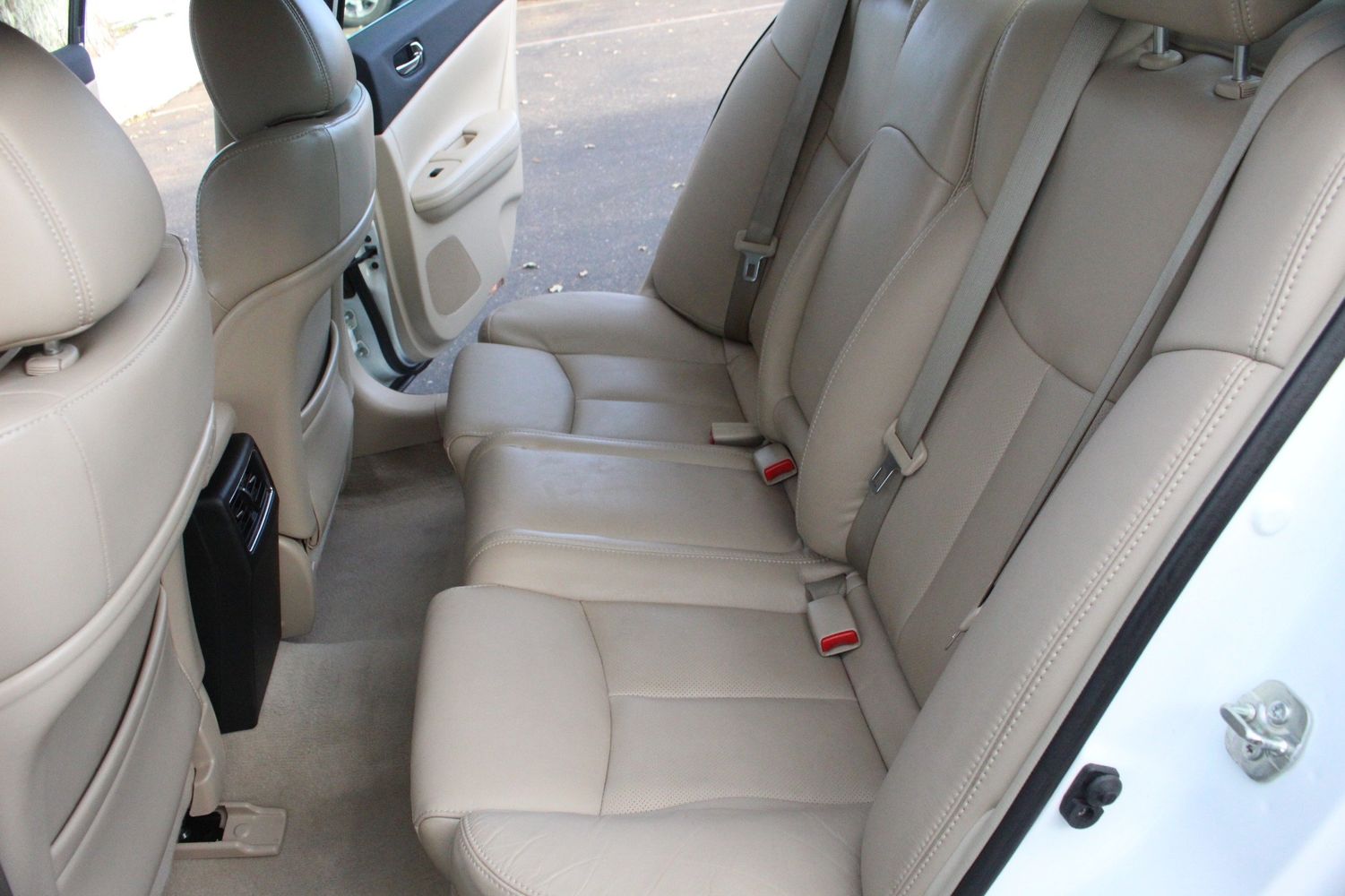 2014 Nissan Maxima 3.5 SV | Victory Motors of Colorado