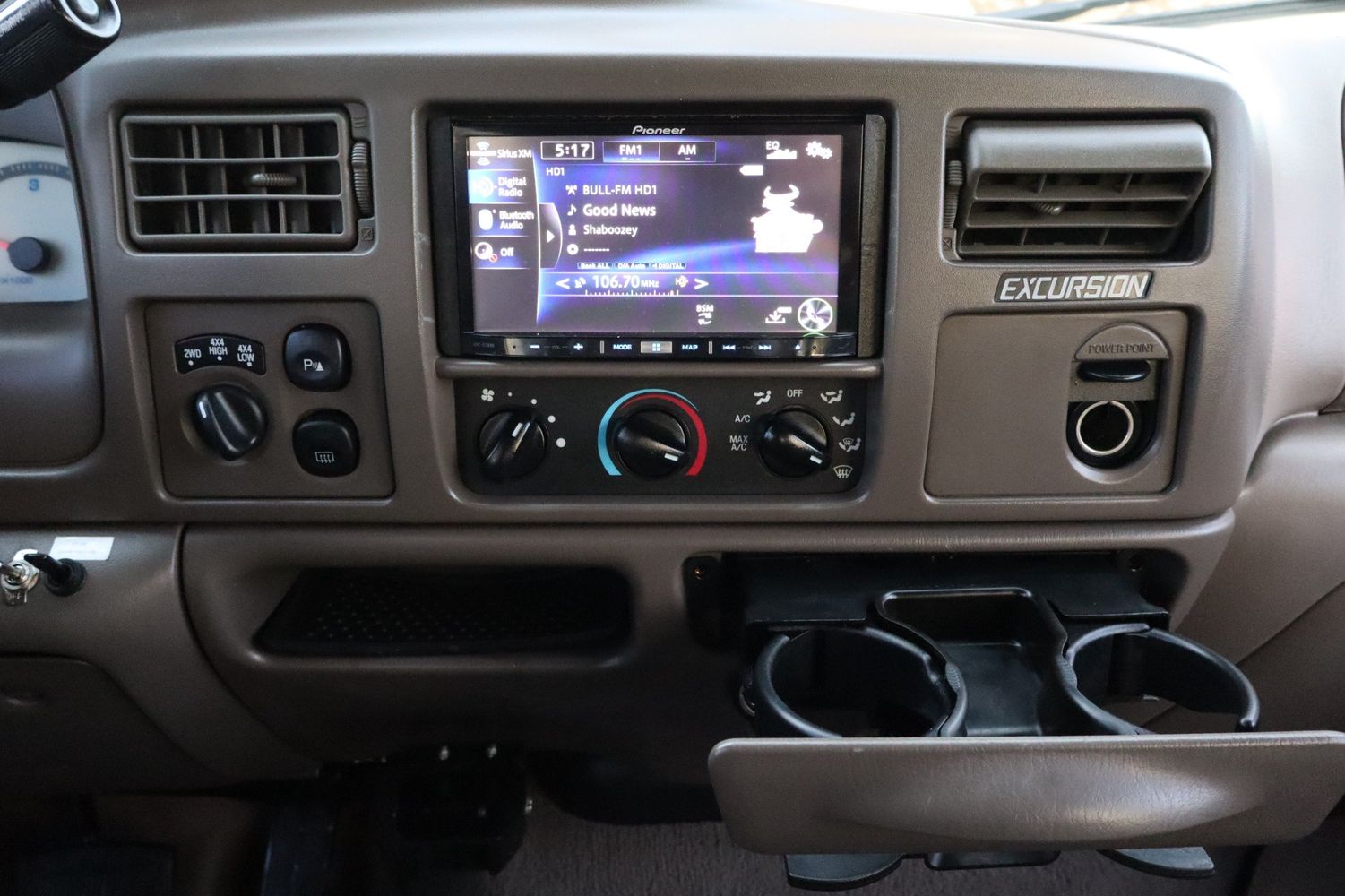 2000 Ford Excursion Limited | Victory Motors of Colorado