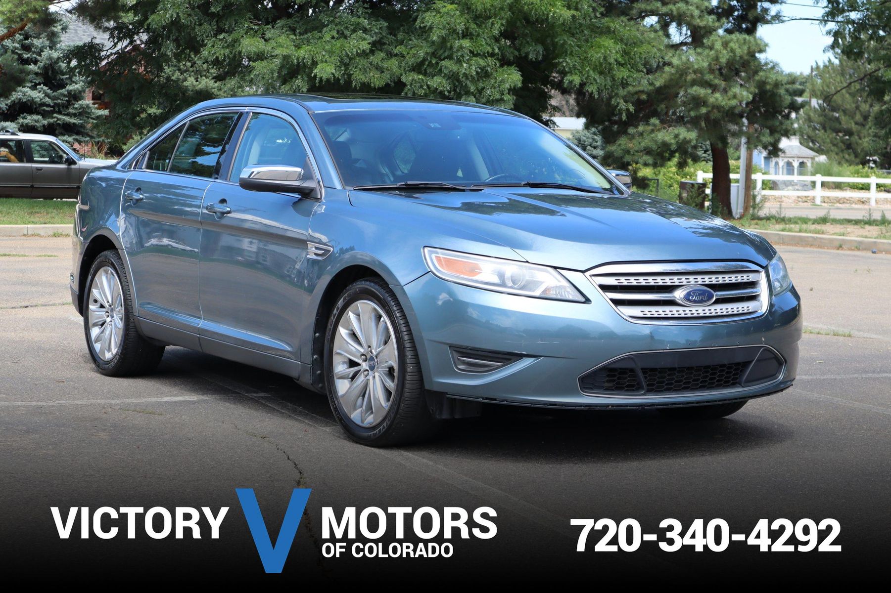 2010 Ford Taurus Limited | Victory Motors of Colorado