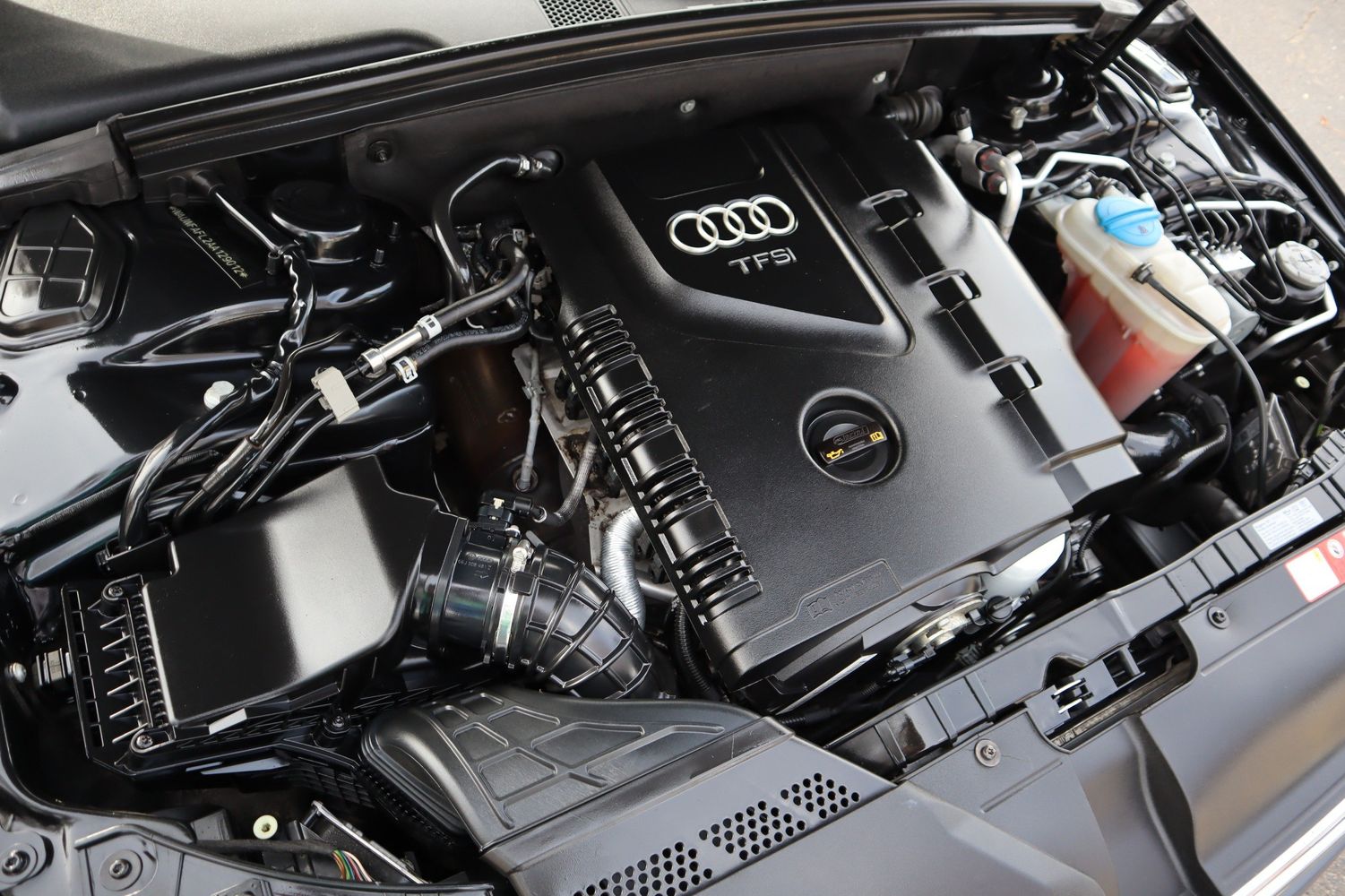 2010 Audi A4 2.0T quattro Avant Premium Plus | Victory Motors of Colorado