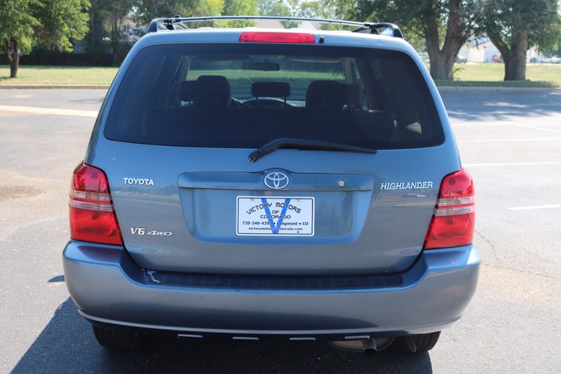 2003 Toyota Highlander Photos