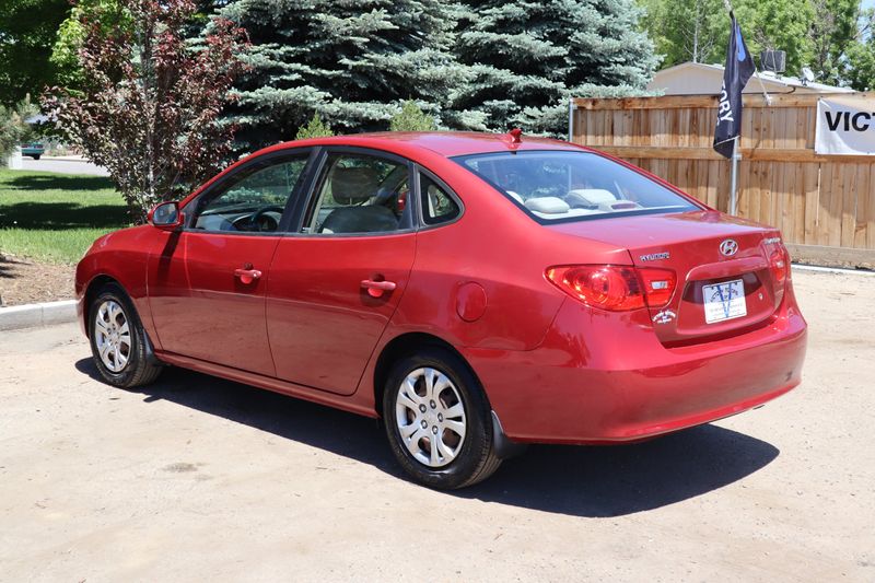 2009 Hyundai Elantra Photos