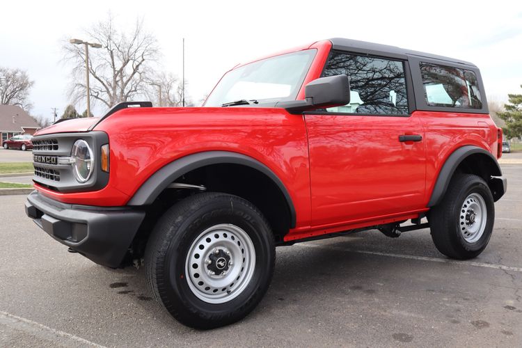 2022 Ford Bronco Base | Victory Motors of Colorado