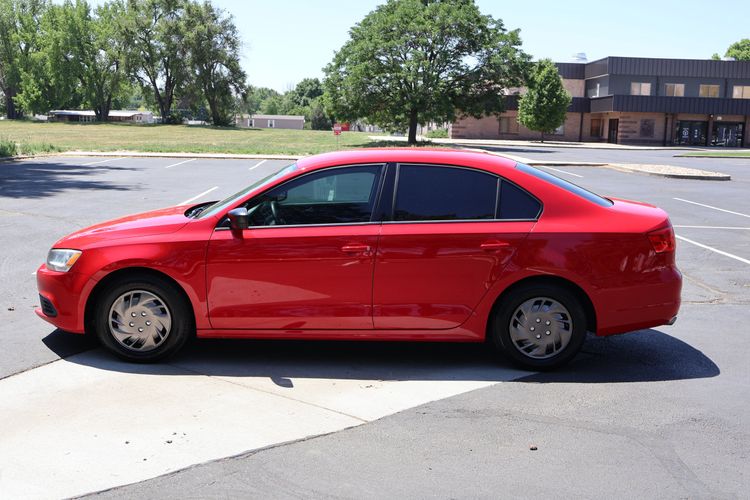 2012 Volkswagen Jetta Base | Victory Motors of Colorado