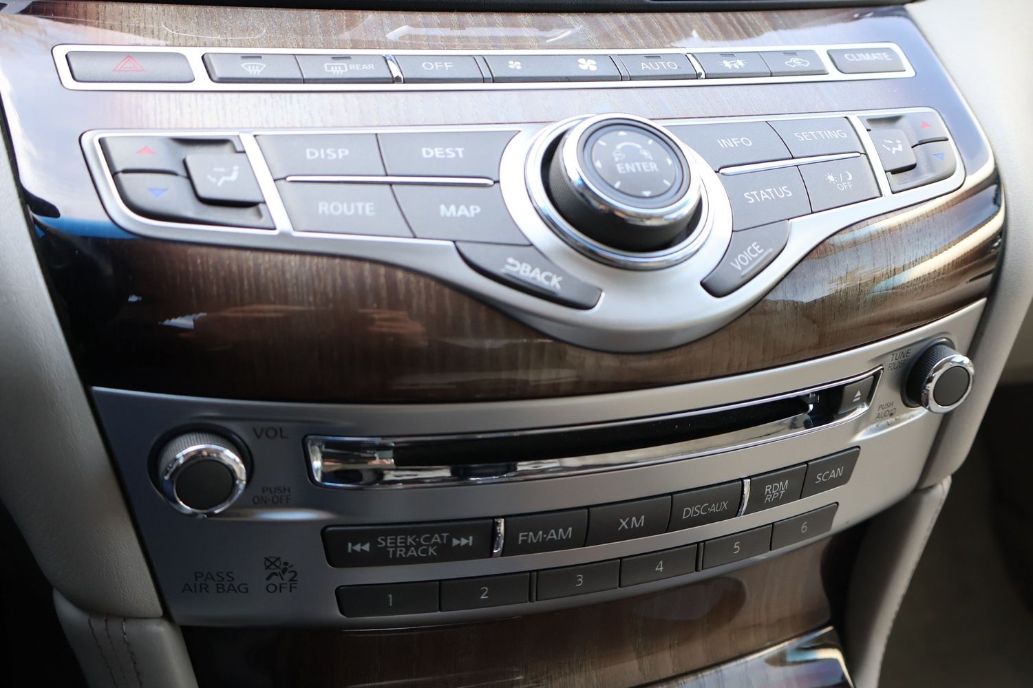 2011 INFINITI M56 x | Victory Motors of Colorado