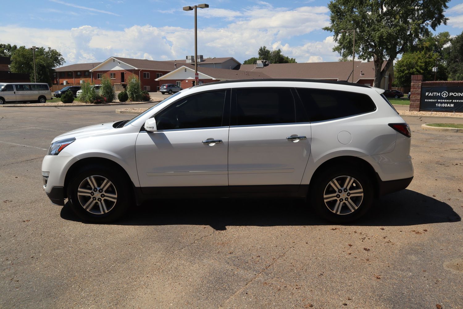2016 Chevrolet Traverse LT | Victory Motors of Colorado