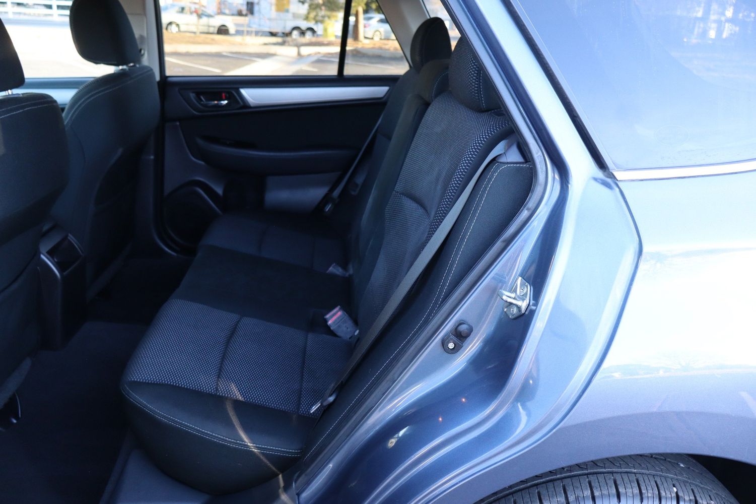 2015 Subaru Outback 2.5i Premium | Victory Motors of Colorado