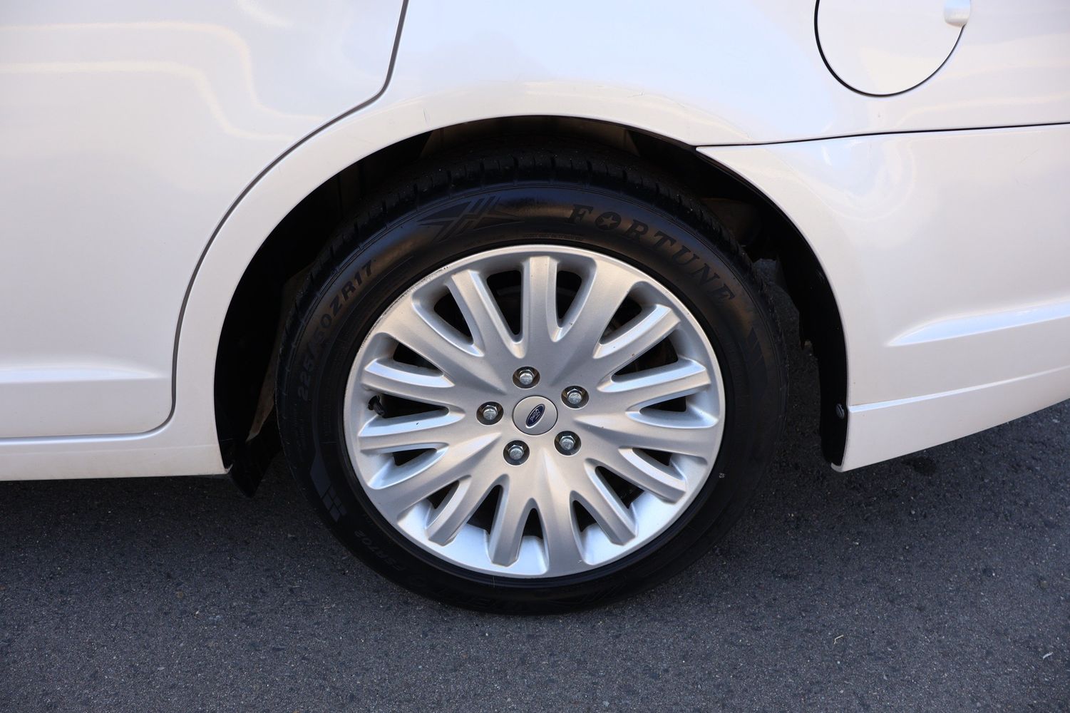 2012 Ford Fusion Hybrid Base | Victory Motors of Colorado