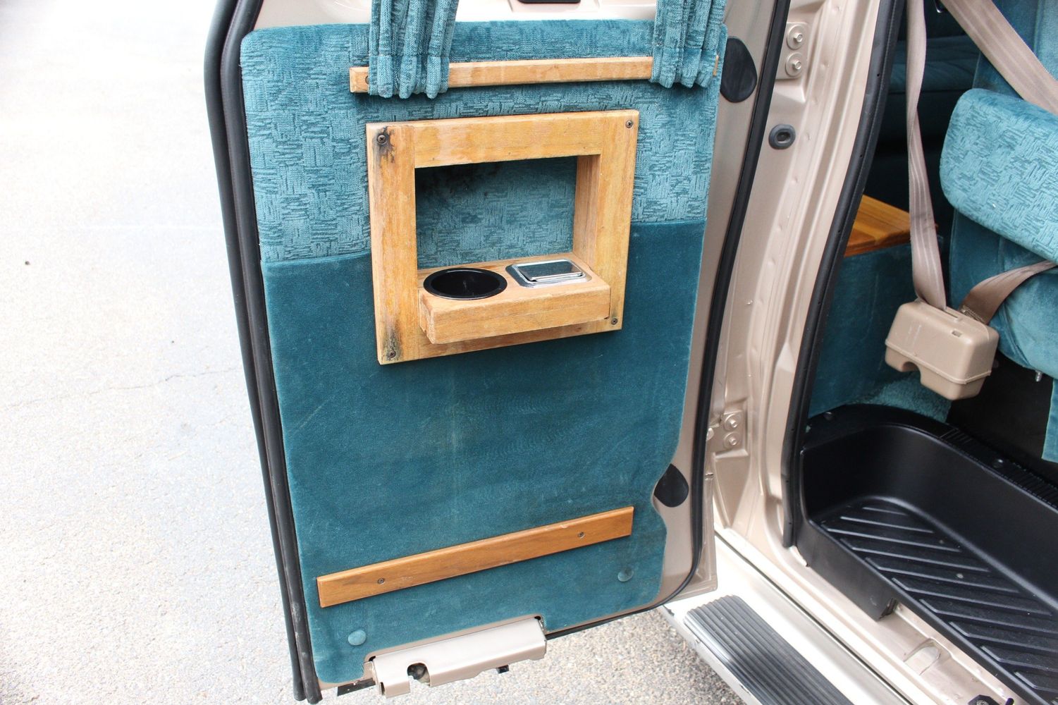 1994 Ford Econoline Conversion Van | Victory Motors of Colorado