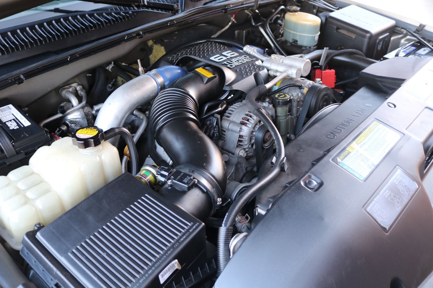 2001 Chevrolet Silverado 2500HD LS | Victory Motors of Colorado