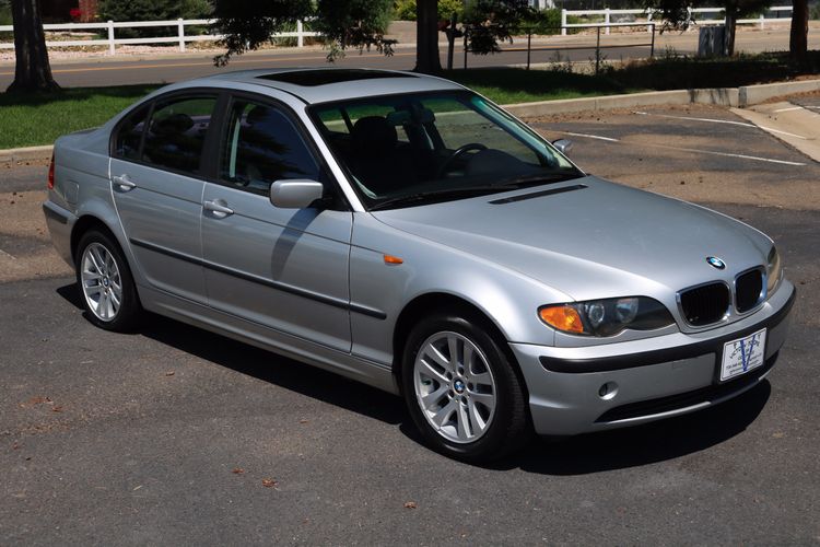 2002 BMW 325XI AWD | Victory Motors of Colorado