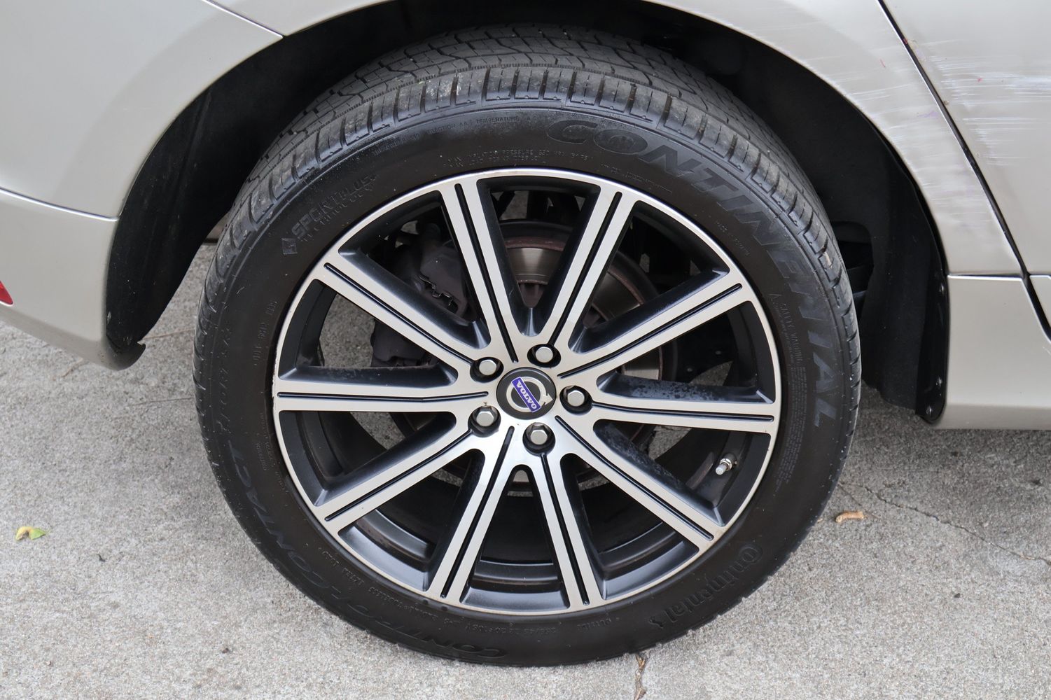 2015 Volvo XC60 T6 | Victory Motors of Colorado