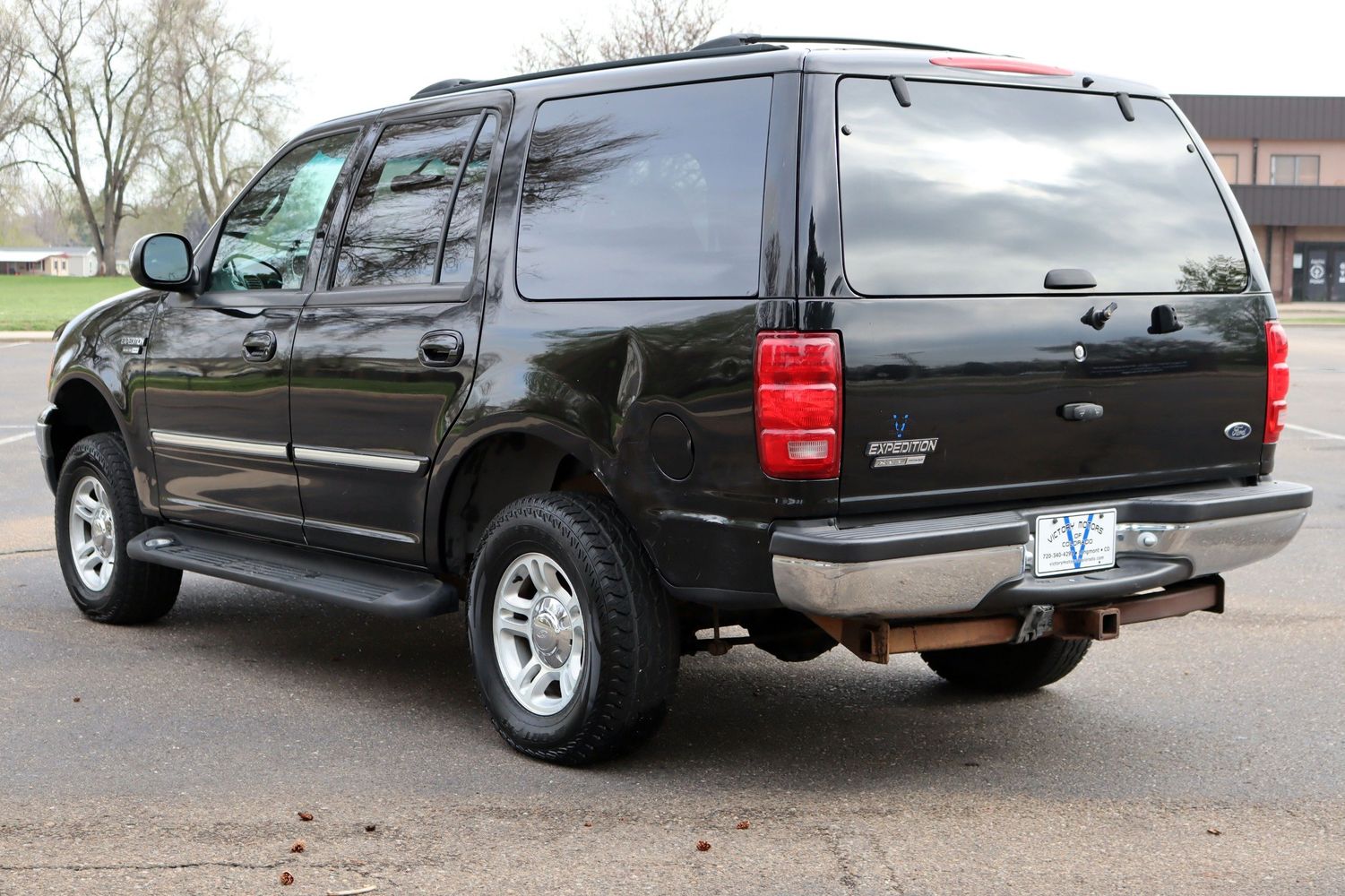 2002 Ford Expedition XLT | Victory Motors of Colorado