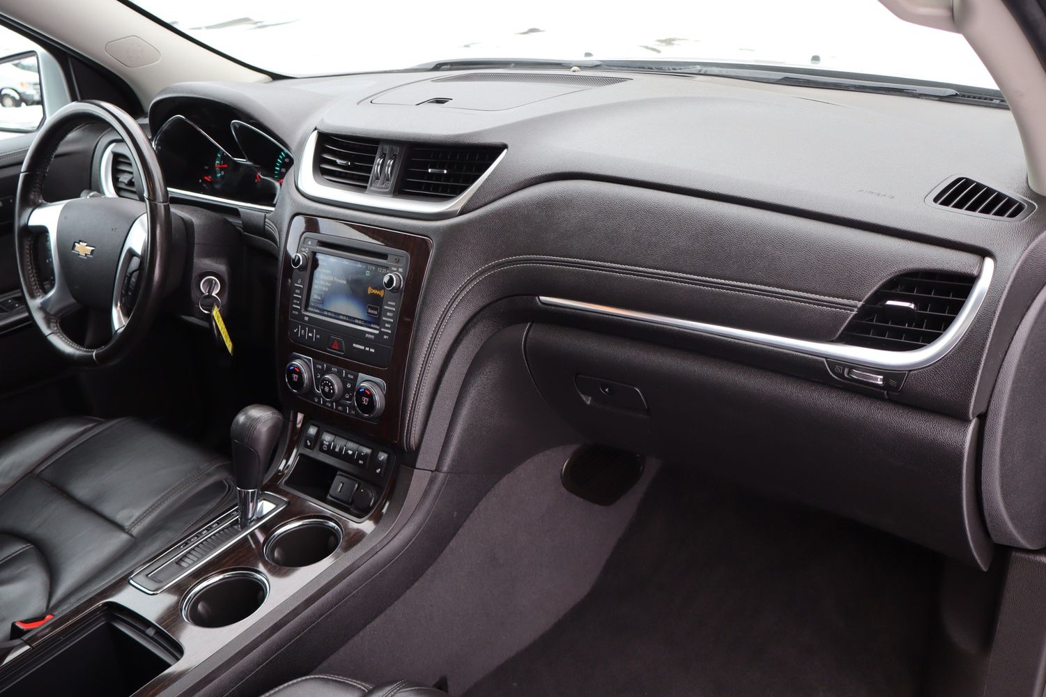 2016 Chevrolet Traverse LT | Victory Motors of Colorado