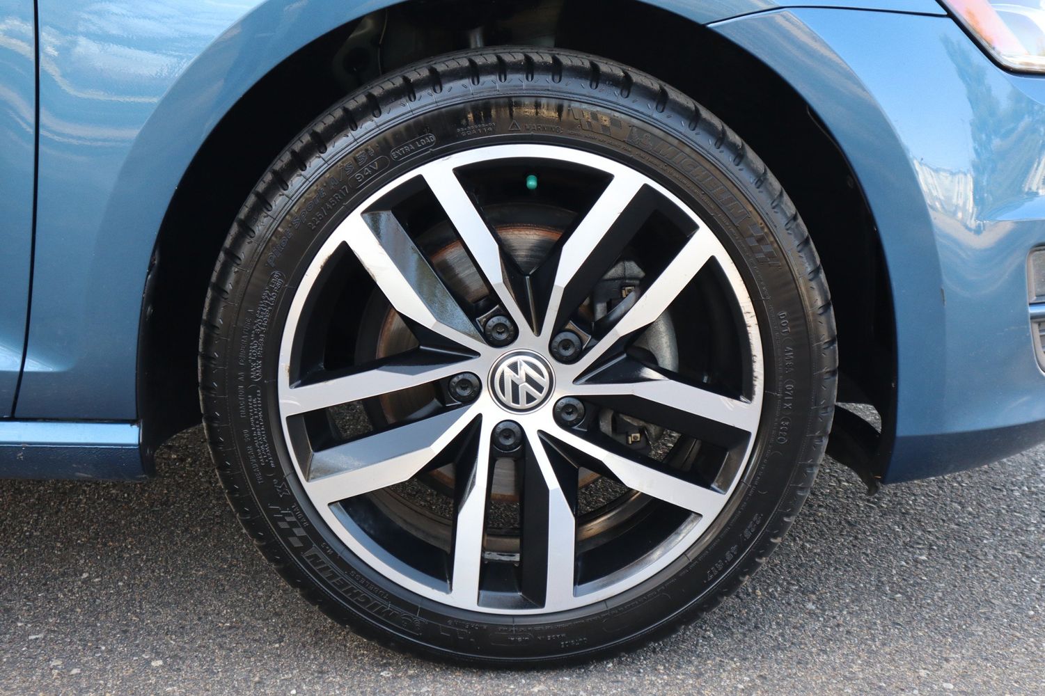 2016 Volkswagen Golf | Victory Motors of Colorado