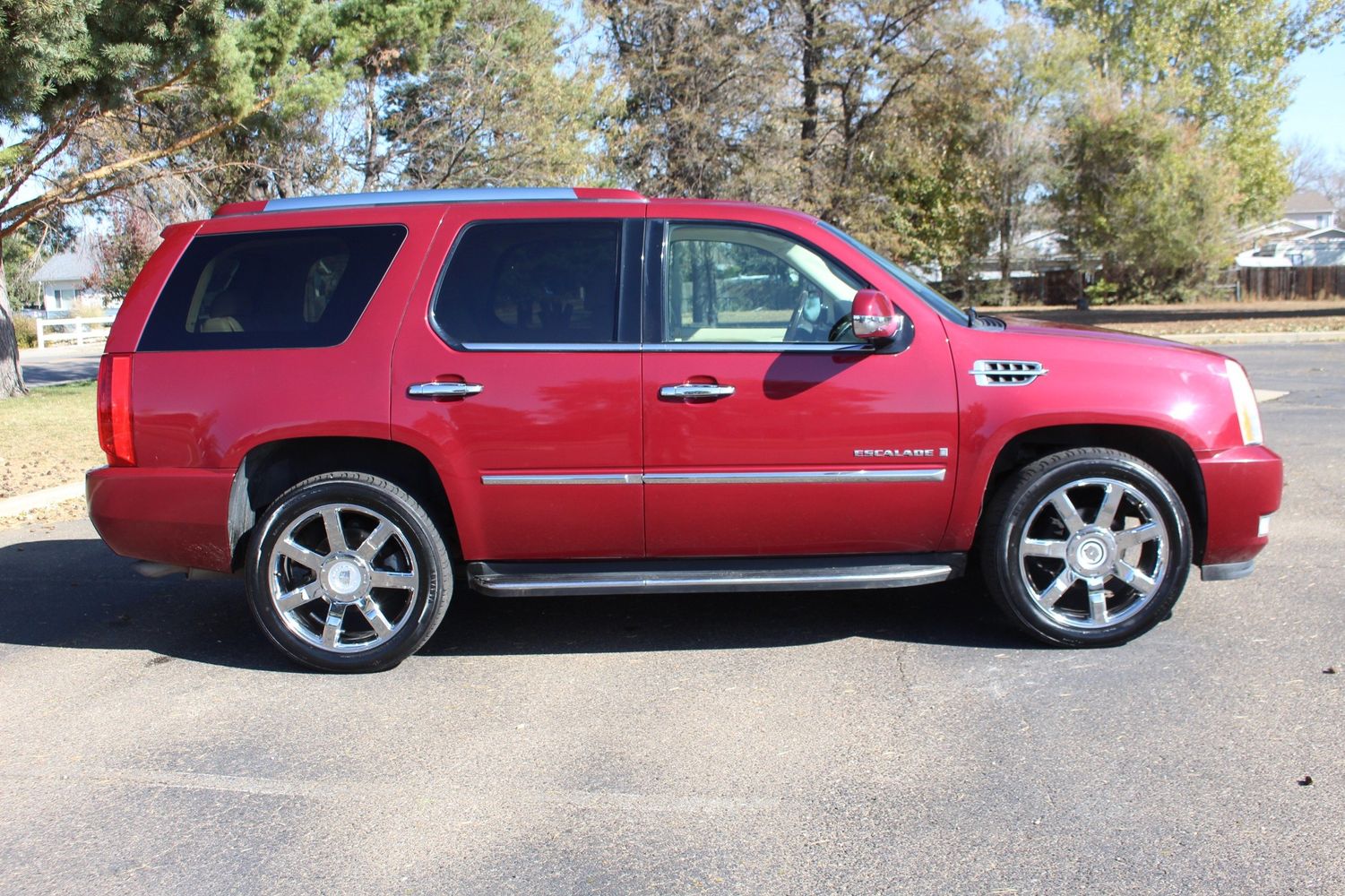 2007 Cadillac Escalade AWD | Victory Motors of Colorado