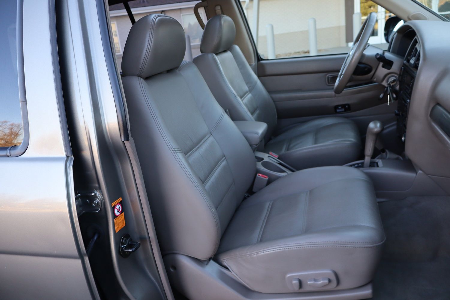 2003 Nissan Pathfinder SE | Victory Motors of Colorado