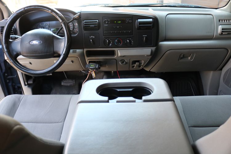 2005 Ford F-350 Super Duty XL | Victory Motors of Colorado