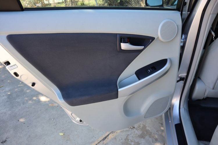 2010 Toyota Prius V | Victory Motors of Colorado