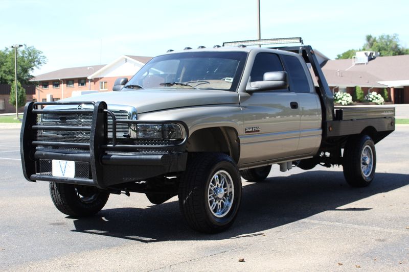 2002 Dodge Ram 2500 Photos